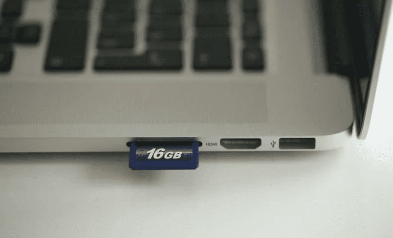 MacBook Pro To Integrate SD Card Readers Again – Research Snipers