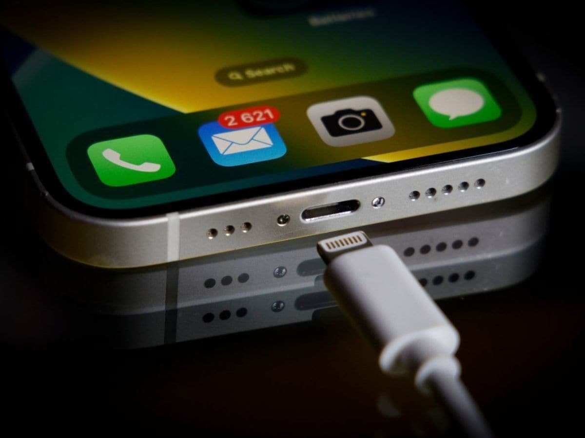 Apple iPhone 17 Air: Could Remove Charging Port – Research Snipers